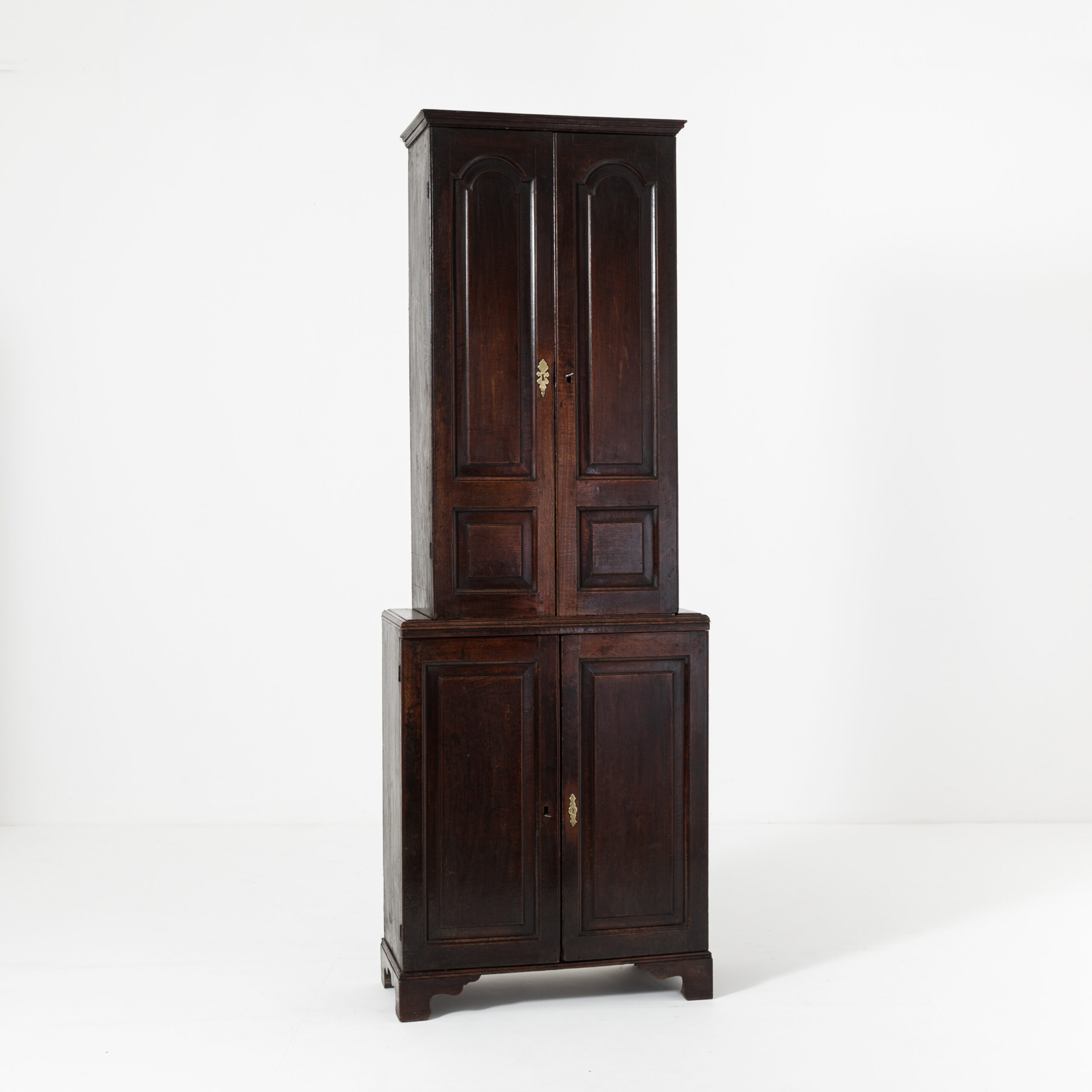 ESTATE CUPBOARD - Earl & Rymer